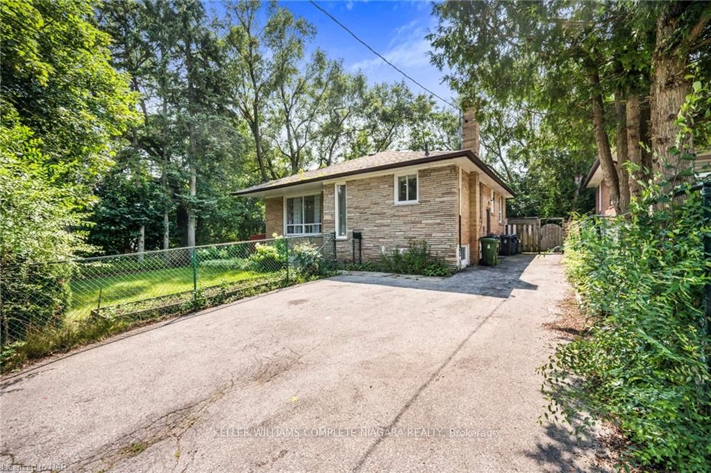 826 SCARBOROUGH GOLF CLUB Rd, Scarborough, Ontario M1G1J3 Sold History ...