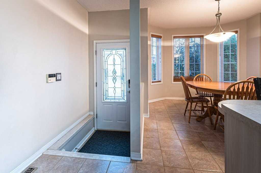 40 Willow Dr, Barrie, Ontario Sold History | HouseSigma